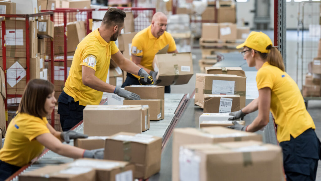 Gudang Sortir: Fungsi, Cara Kerja, dan Estimasi Paket - Plugin Ongkos Kirim